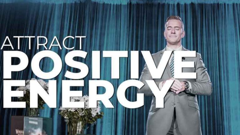 How To Manifest Positive Energy in Life From The Universe